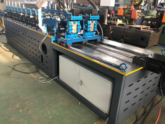 One machine with two profiles angle beads rolling forming machine - ZTRFM