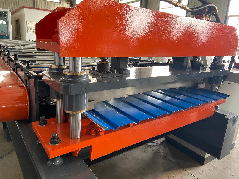 Sandwich Panels half automatic rolling machine Down layer or for wall ...
