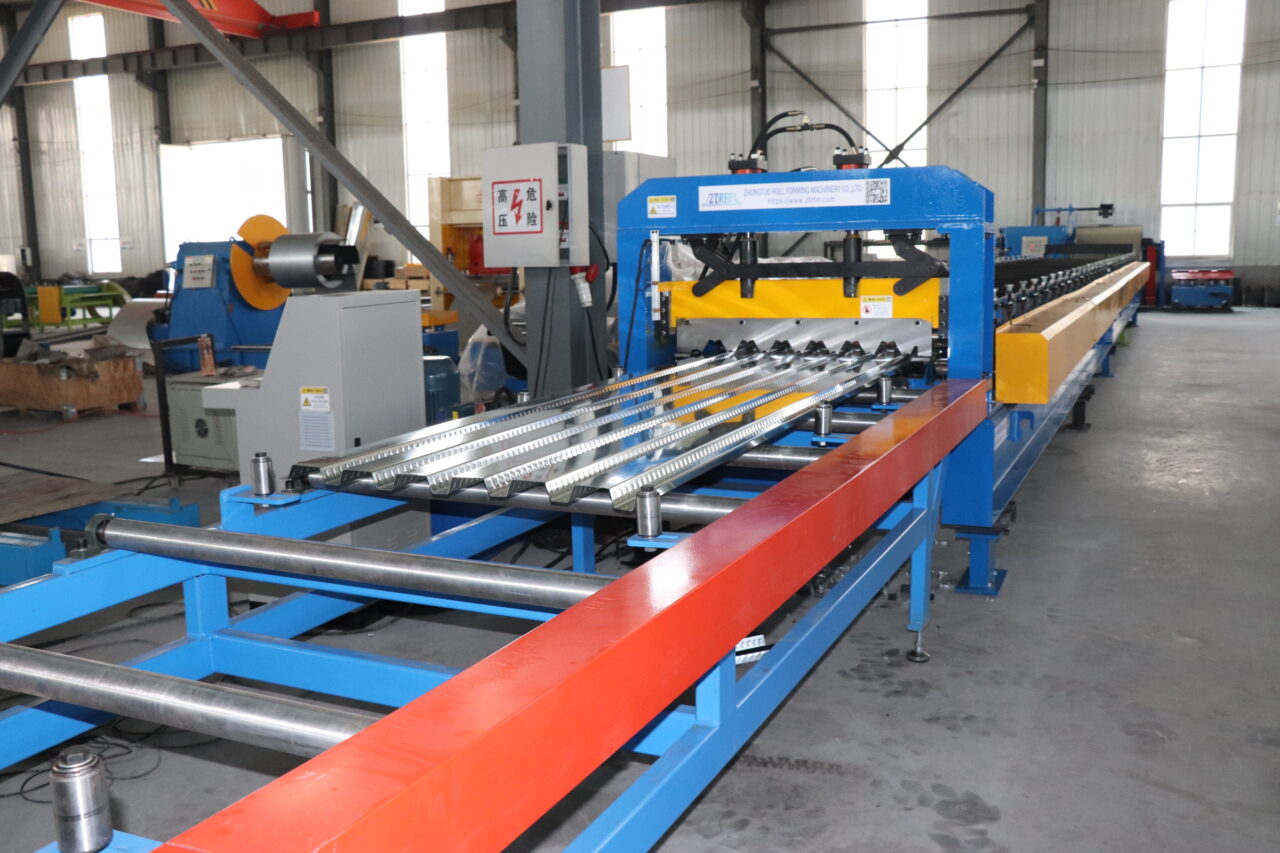 Cellular Decking Metal Roof Decking Making Machine - ZTRFM